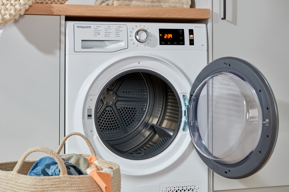 Freestanding tumble dryer Hotpoint NT M11 8X3XB UK