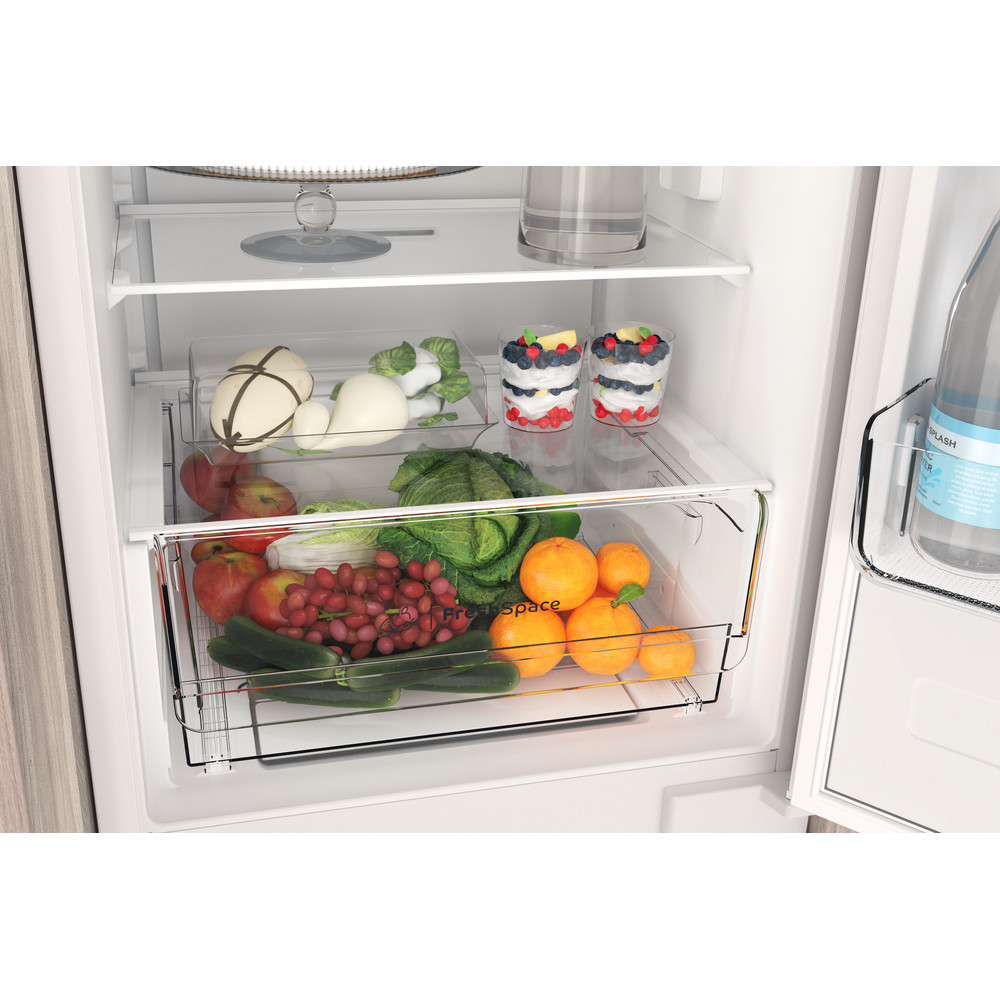 Frigorífico integración Indesit INC18 T311 | Indesit ES